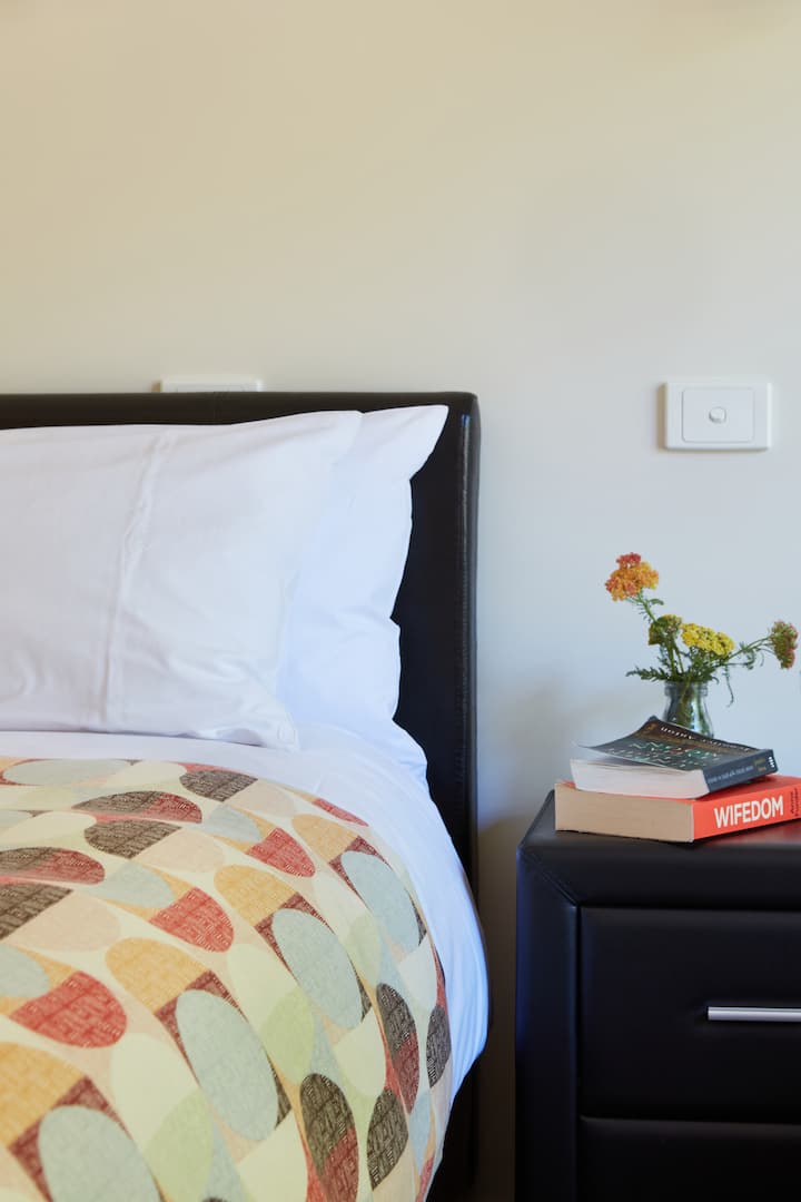 Apartment 3, Goldfield Holiday Units - Bright