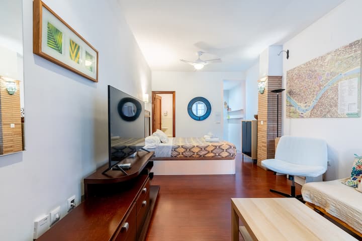 Studio Next To Alameda De Hercules. - Seville, Spain