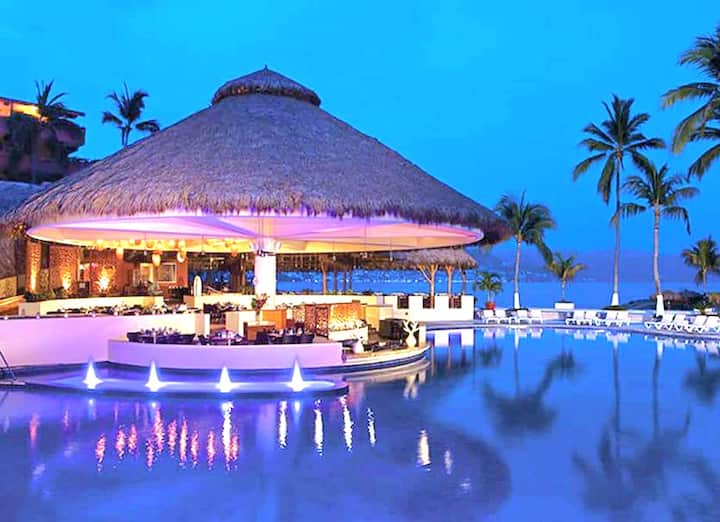 Ocean View 2br Apt At Resort, 1 Block To The Beach - Puerto Vallarta