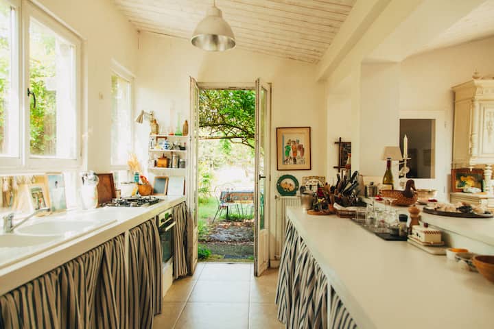 Maison Avec Jardin Pour Vacanciers Ou Curistes - Rochefort