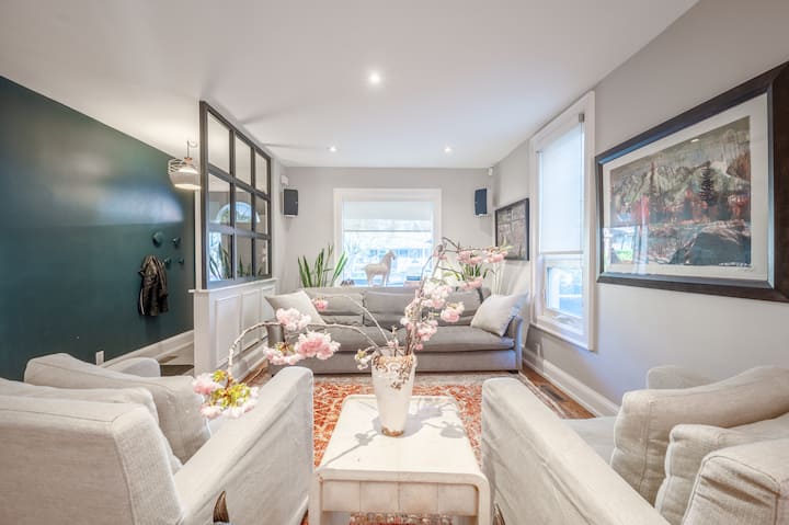 Modern, Luxurious Family Home In Leslieville - Toronto, ON