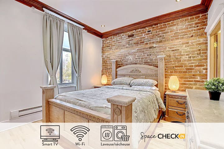 Spacieux & Cozy | Plateau | Wifi | Parking | Ac - Montreal
