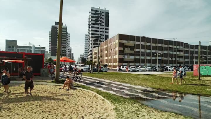 Beira Mar,  Wi-fi Rápido, Smart Tv E Portaria 24hs - Tramandaí