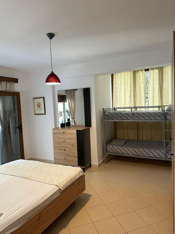 2 Minutes From Beach - Under Pines Cozy Condo - Qerret