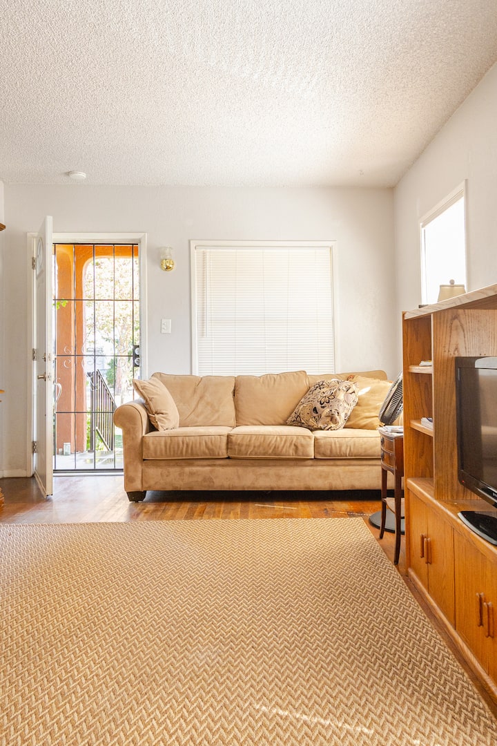 2 Bedroom Home In Central Fresno Ca - Playland, Fresno