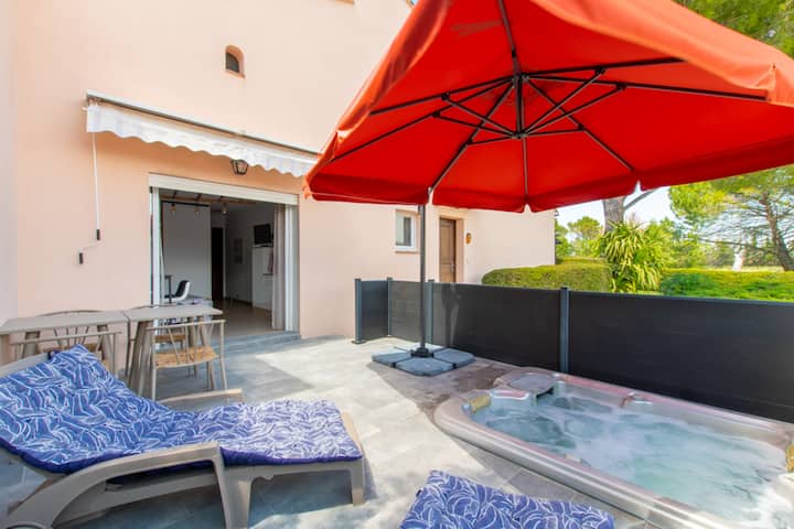 Gîte Jacuzzi Privatif Bougainvillées De Camargue - Calvisson