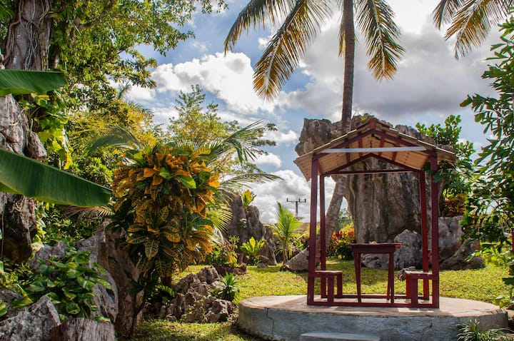 "Las Rocas" Cabin (50% Log Cabin) - Pool Included - Vinales