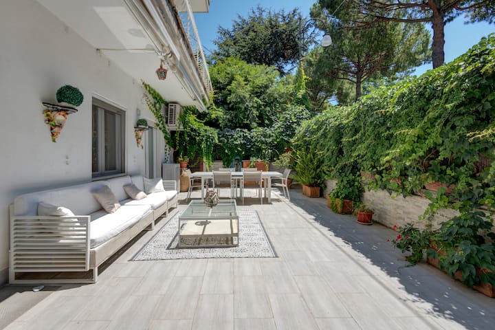 Sorrento Coast Pini Patio Apartment - Sant'Agnello
