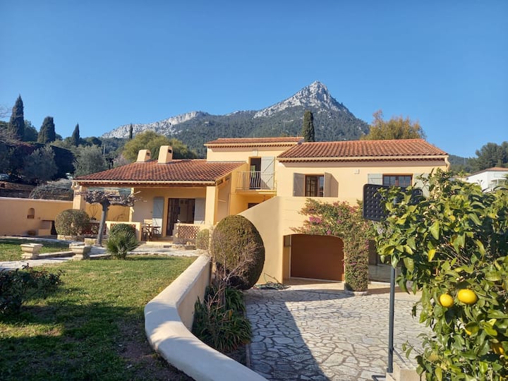 Villa 12 Pers, Piscine, Clim, Proche Toulon-hyères - La Garde