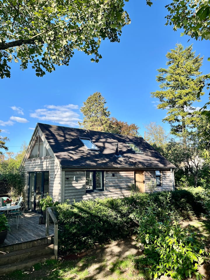 'Cotswold Hideaway For Two, Walk To Blenheim' - Witney