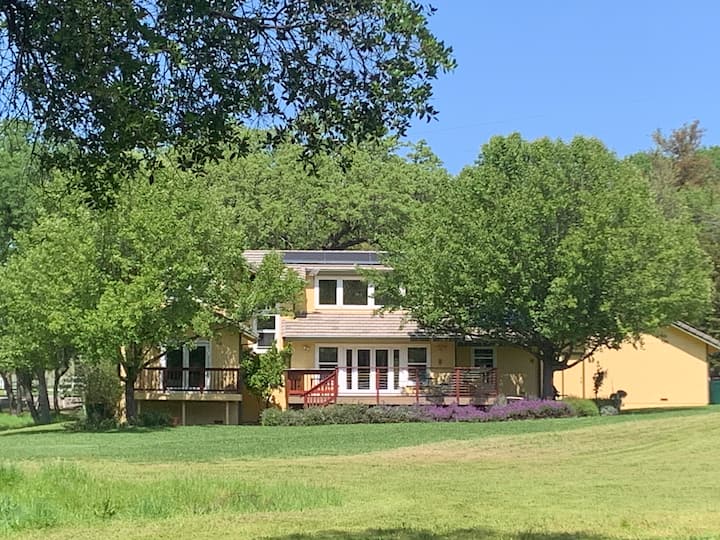 Beautiful Ranch Home-orchard -Quiet & Convenient! - Red Hawk Resort + Casino