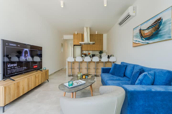 Estéa • Goldie's Sunny Townhouse - Paphos