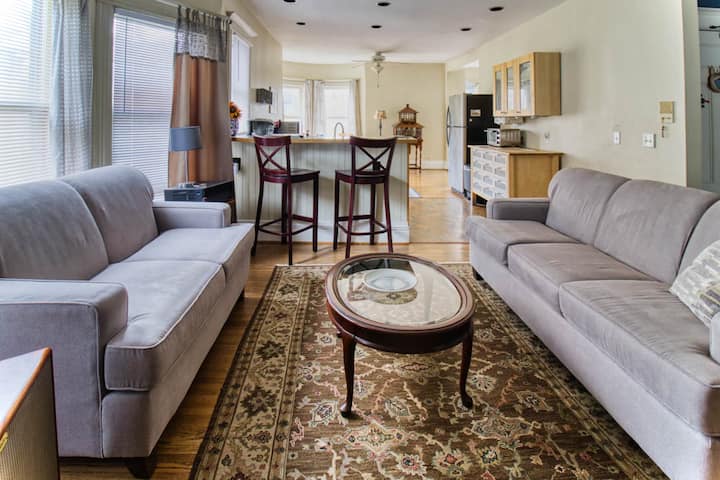 Victorian 2 Bedroom - Rochester, NY