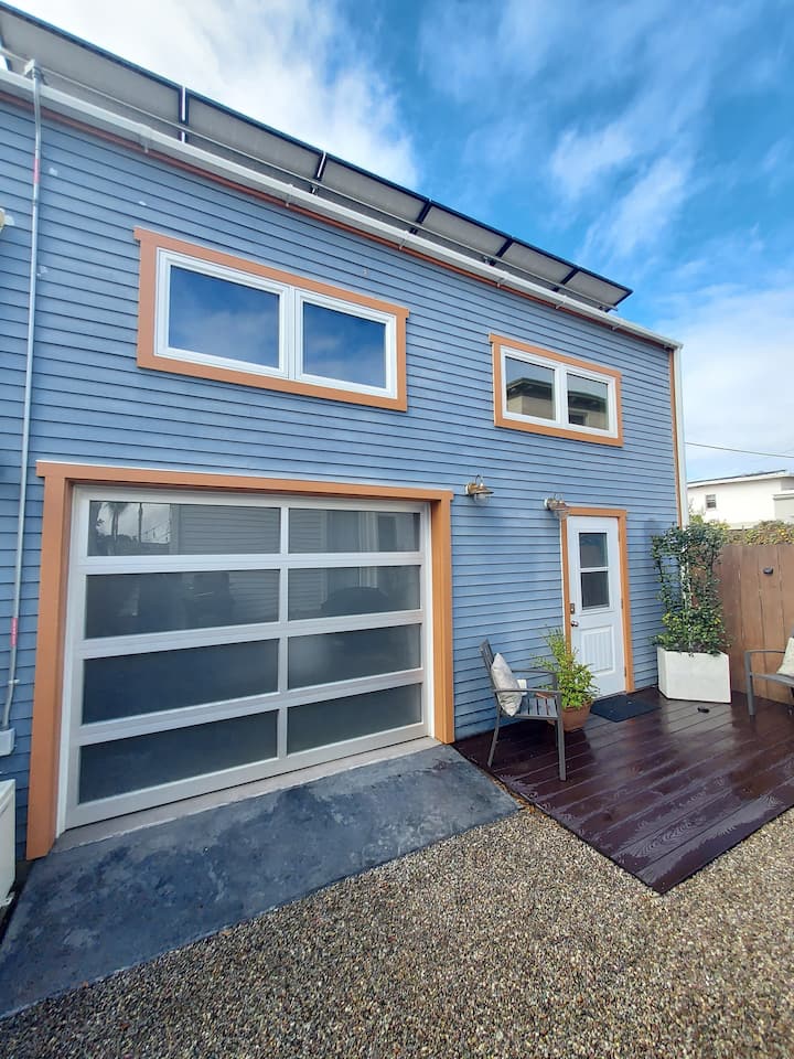 A 'Suite' Garage Loft In The Heart Of South Park - San Diego, CA