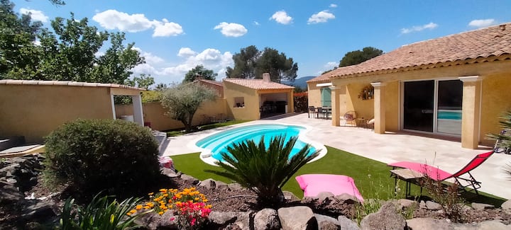 Villa Avec  Piscine Proche De Hyères Les Palmiers - Pierrefeu-du-Var