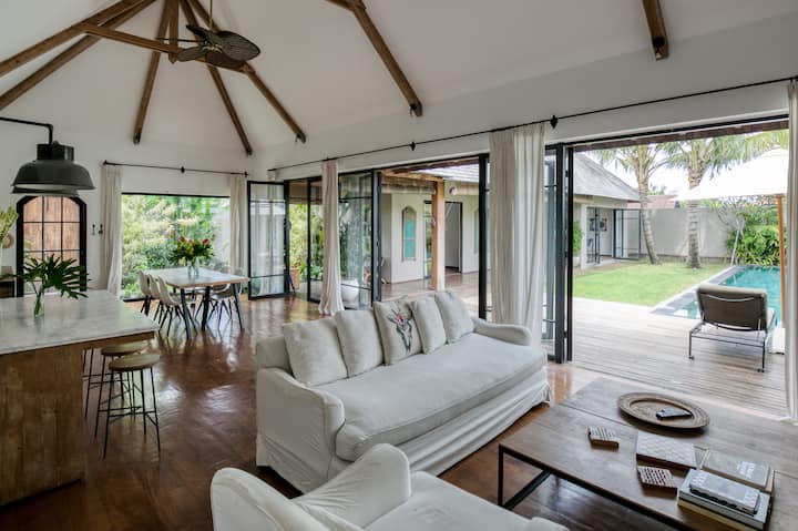 Beautiful, Relaxing, Family Home In Umalas - Australia