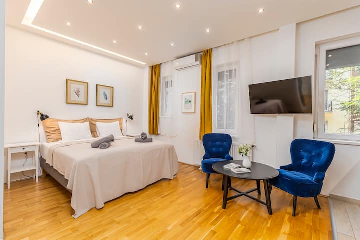 Perfect Location - Beautiful Apartment. Center A/c - Budapest