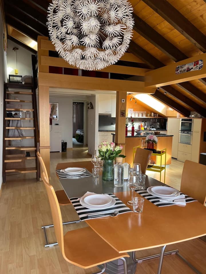 Logement Mansardé Clair Et Moderne - Sierre