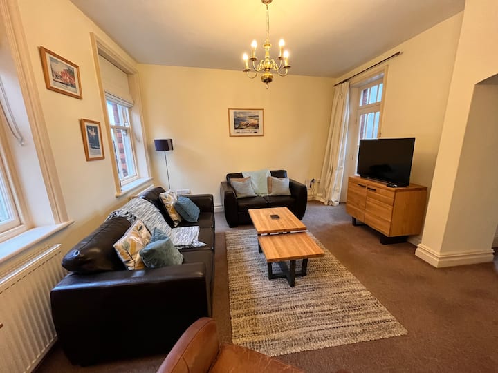 17a Grape Lane, Whitby - Whitby