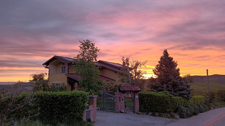 Villa Arcobaleno Appartement Barolo Avec Terrasse - Alba