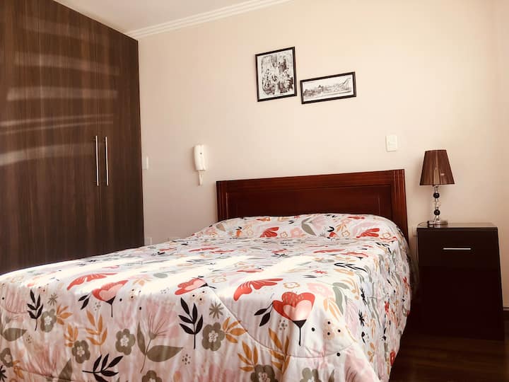 Suite 3per/12min Centrohistórico/generador/parqueo - Cuenca