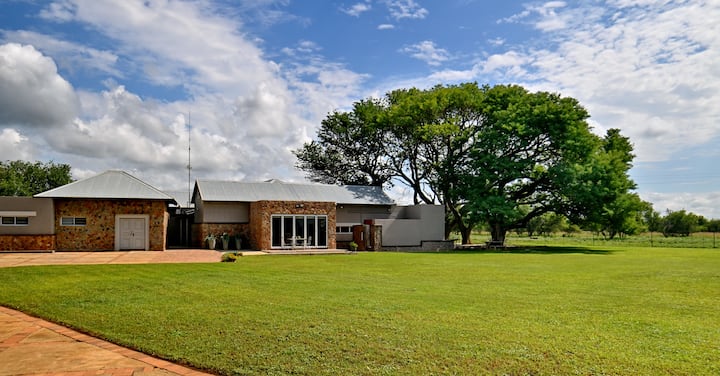 Buffalo Thorn Tree Lodge - Boshoek