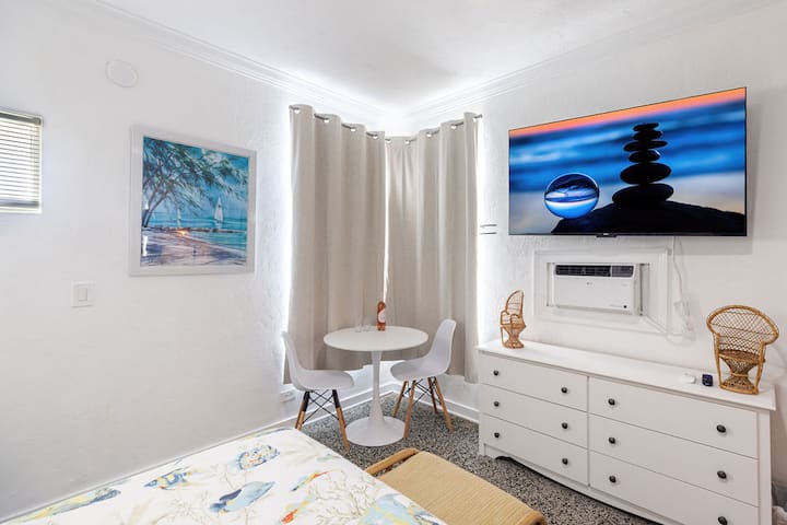 Stay Right On The Beach! - Delray Beach, FL