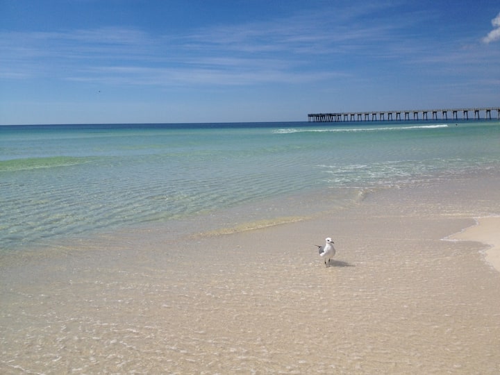 2/2 Oceanfront Condo ~ 4 Beach Chairs ~ Sleeps 6 - 巴拿馬市海灘