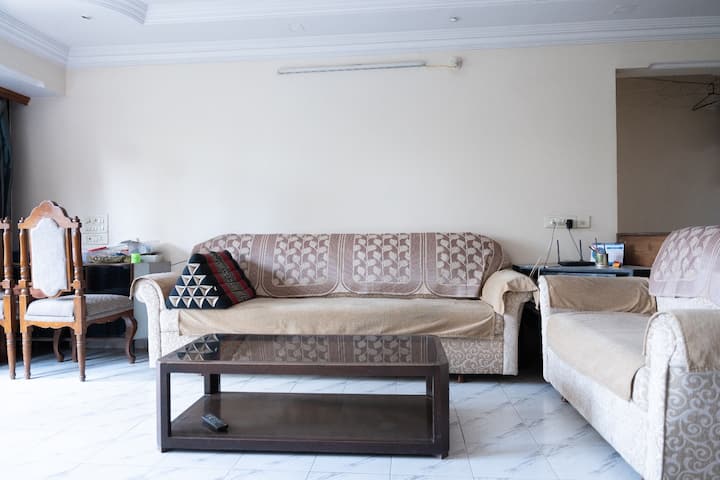 Deluxe Room Near Ayushakti Centre - Mumbai