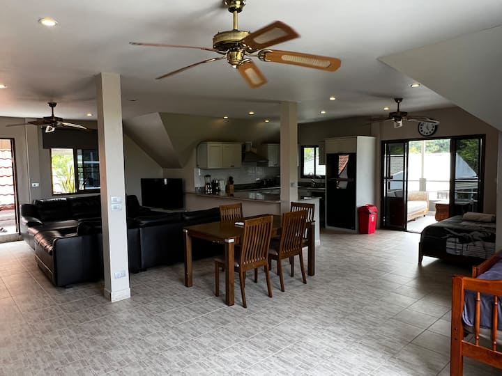 Kata Seaview Penthouse Huge 1 Bedroom 100m2 (41) - Kata Beach