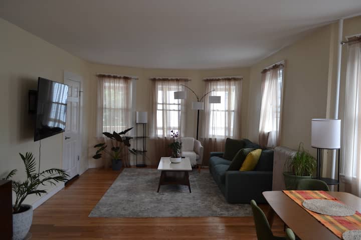 Furnished: 30 Min Boston, 5 Min Beach, Ev Charger. - Lynn, MA