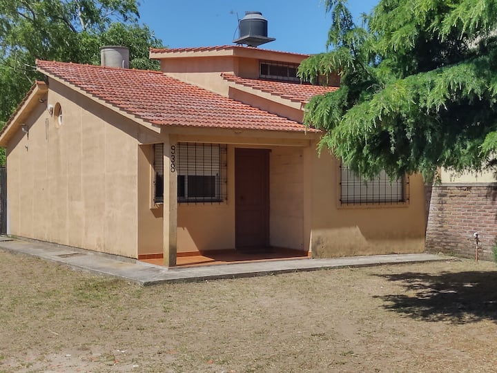 Amplia Casa En San Bernardo, Calle Oro. - Mar de Ajó