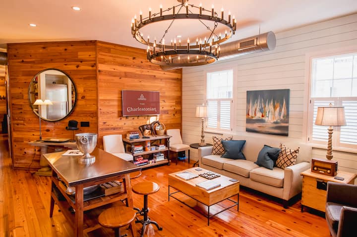 Manor House Suite In Historic Cannonborough - Charleston, SC