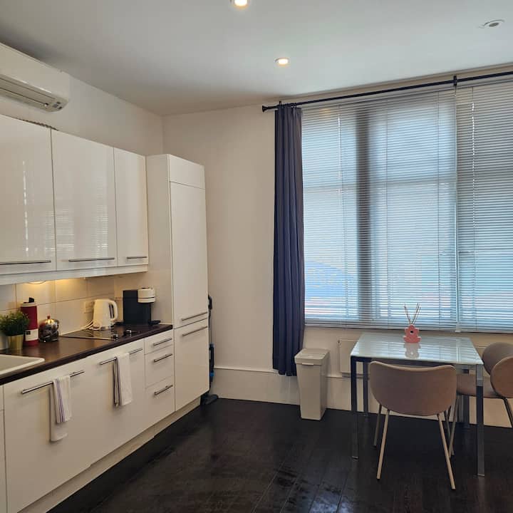 Shoreditch Loft - Waterloo Station - London