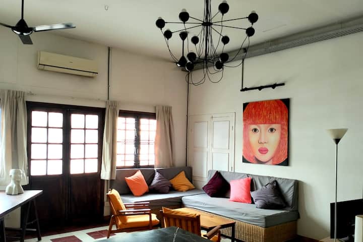 Great Colonial Apartment In The Heart Of Phnompenh - Phnom Penh