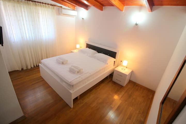 Ksamil City Center Villa(two-bedroom Apartment) - Ksamil