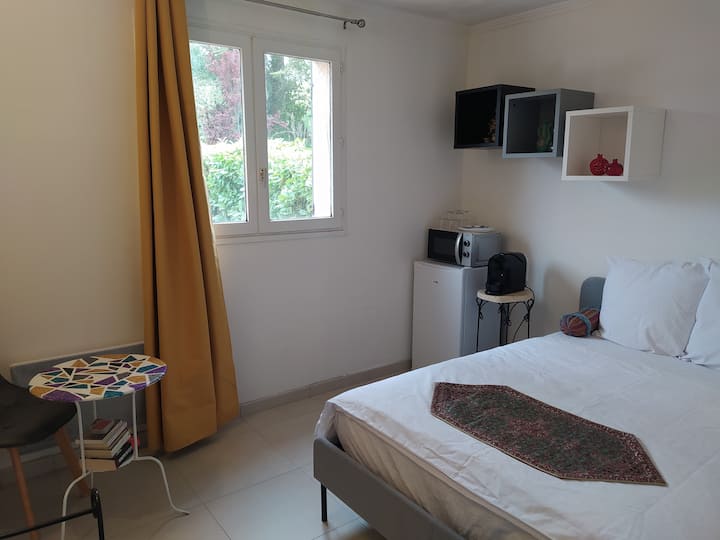 Chambre Et Salle De Bain Privée, Non-fumeurs - Cabriès