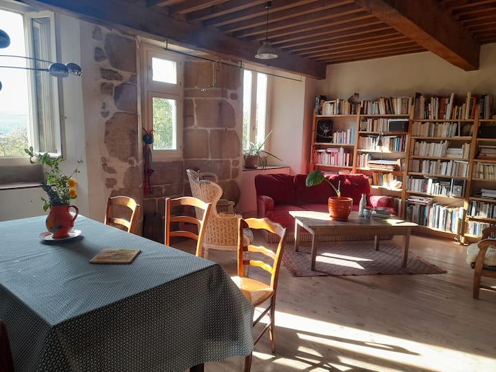 Grand Logement Chaleureux Dans Maison Ancienne - Lamastre