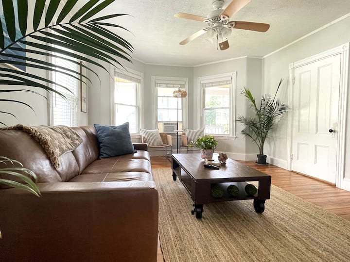 Stunning 2br Airbnb On Portland’s Back Bay - Portland, ME