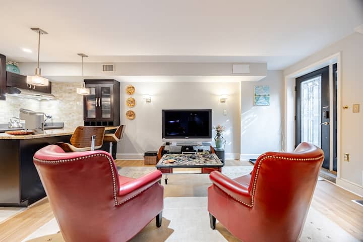 Comfort Hollow Of Georgetown - Washington, D.C., DC