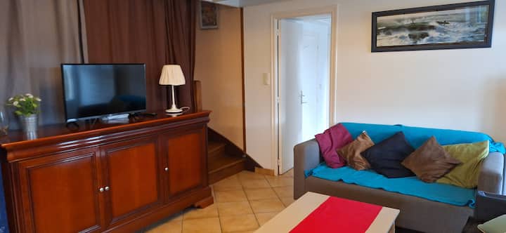 Tout à Pied Et En Vélo Fournis, Elec Voiture, Wifi - Audierne