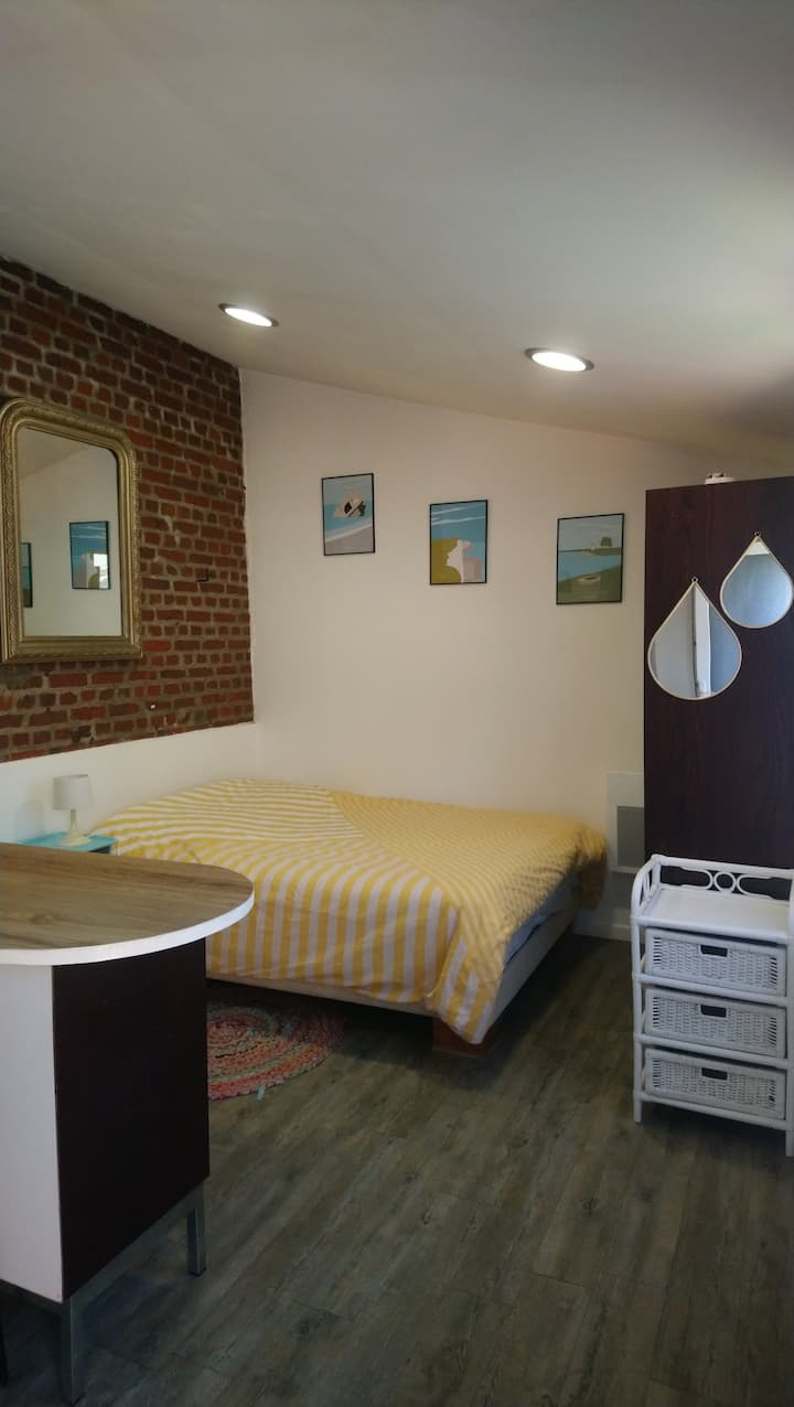 Studio Abbeville à 15min De La Baie De Somme - Somme-Bucht