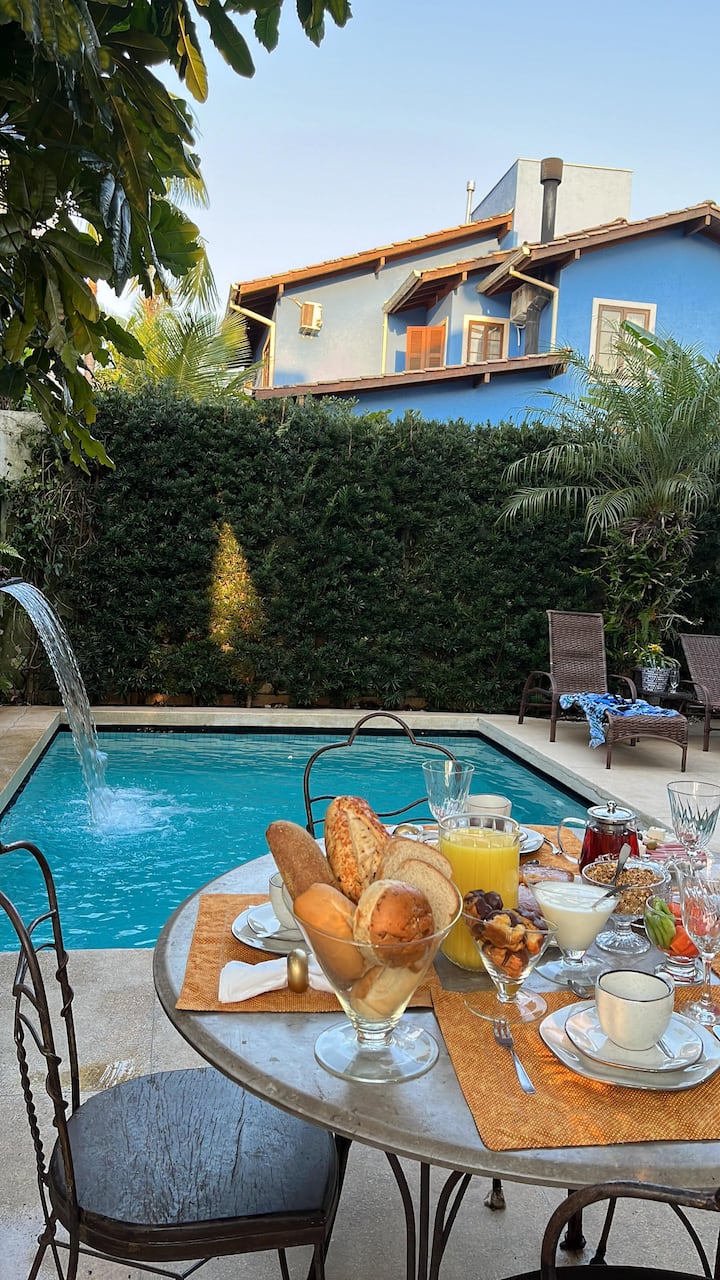 Casa Em Florianópolis  Praia Campeche -Condomínio - Florianópolis