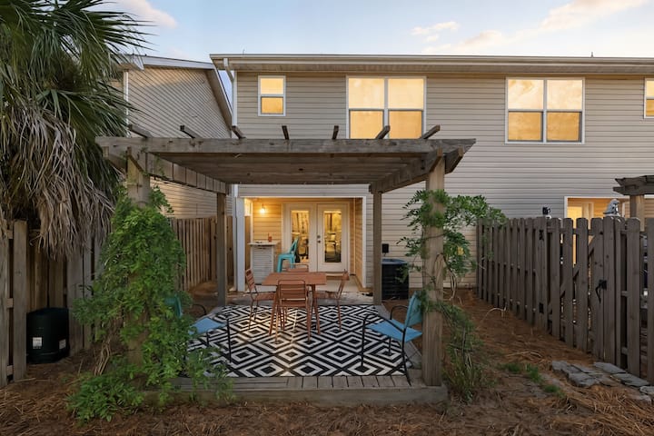Amazing House In Heart Of St Andrews - パナマ・シティ, FL