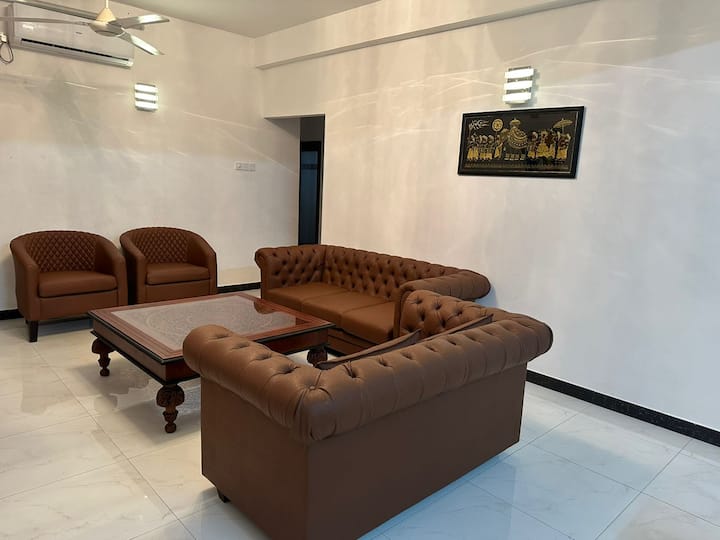 Luxury 3-bedroom Apartment At Mt. Lavinia Beach! - Colombo
