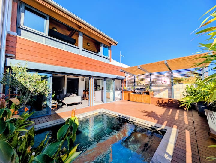 Maison Lumineuse, Idéalement Située - Saint-Denis