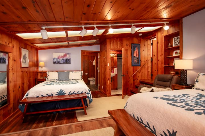 Private Suite - 2 Q, 1 K W/kitchenette - Volcano, HI