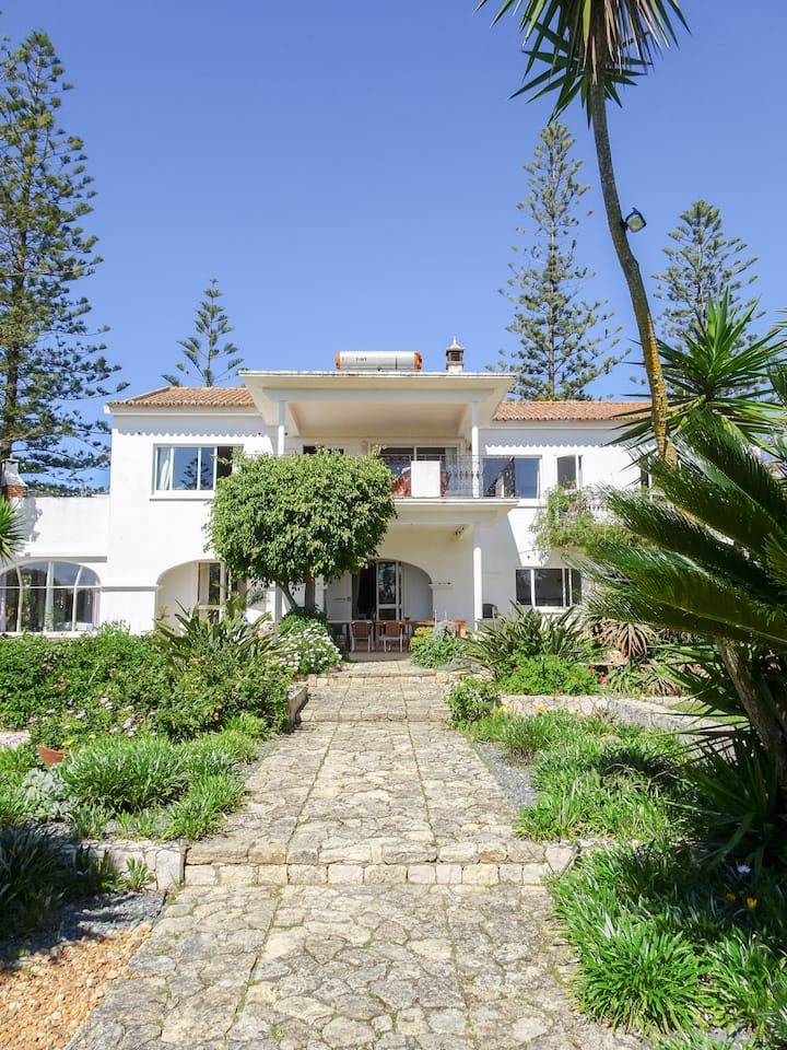 Ocean Suite | Family Friendly | Huge Gardens - Lagos