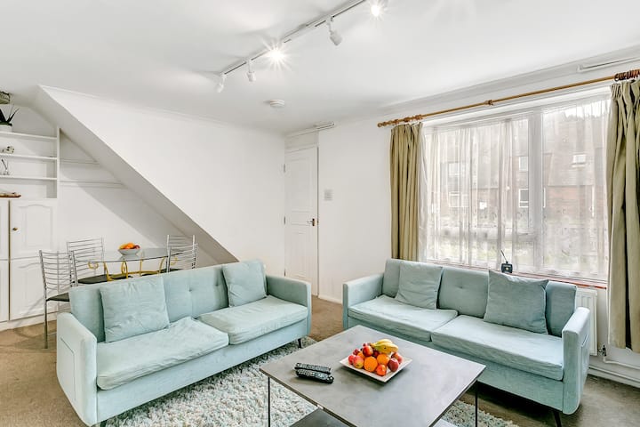 Spacious House - West Sussex