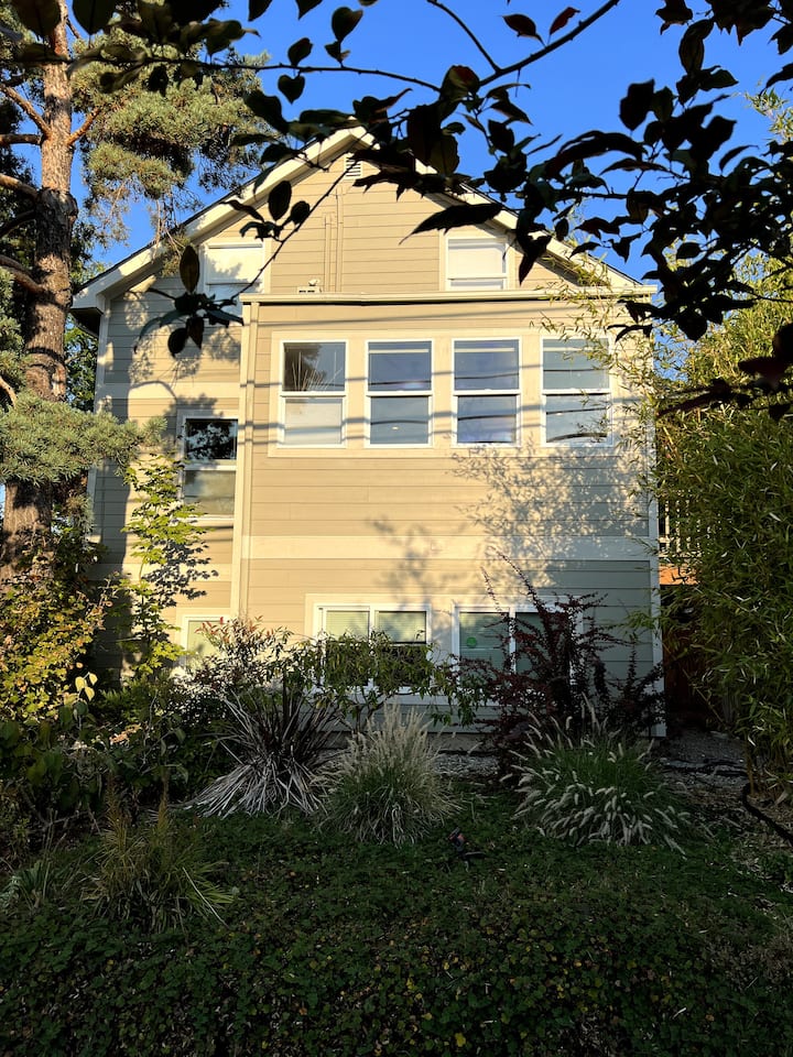 Seattle Seward Park Haven - Mercer Island, WA